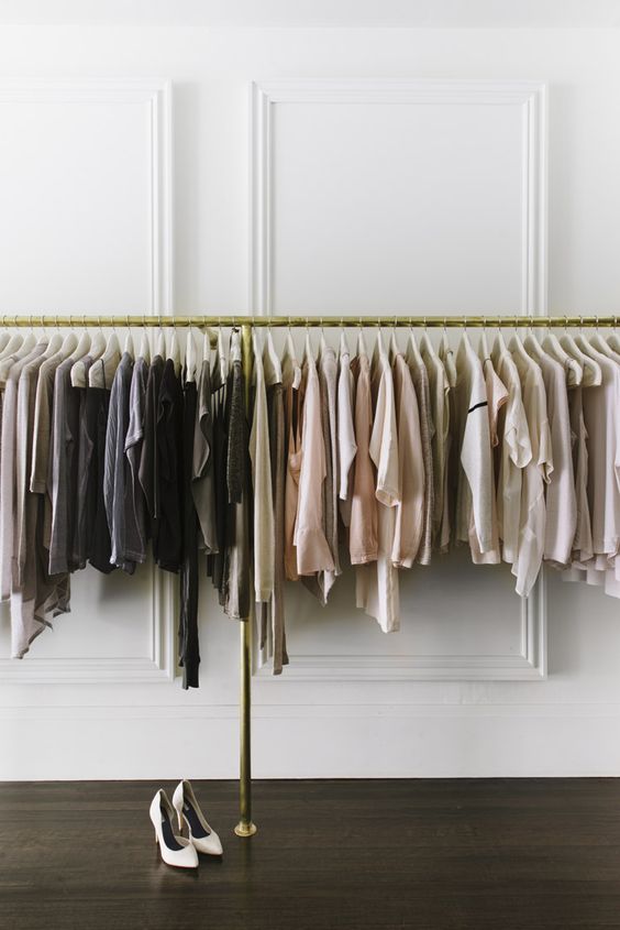 Building a capsule wardrobe: How to style your basics – Bow & Pearl